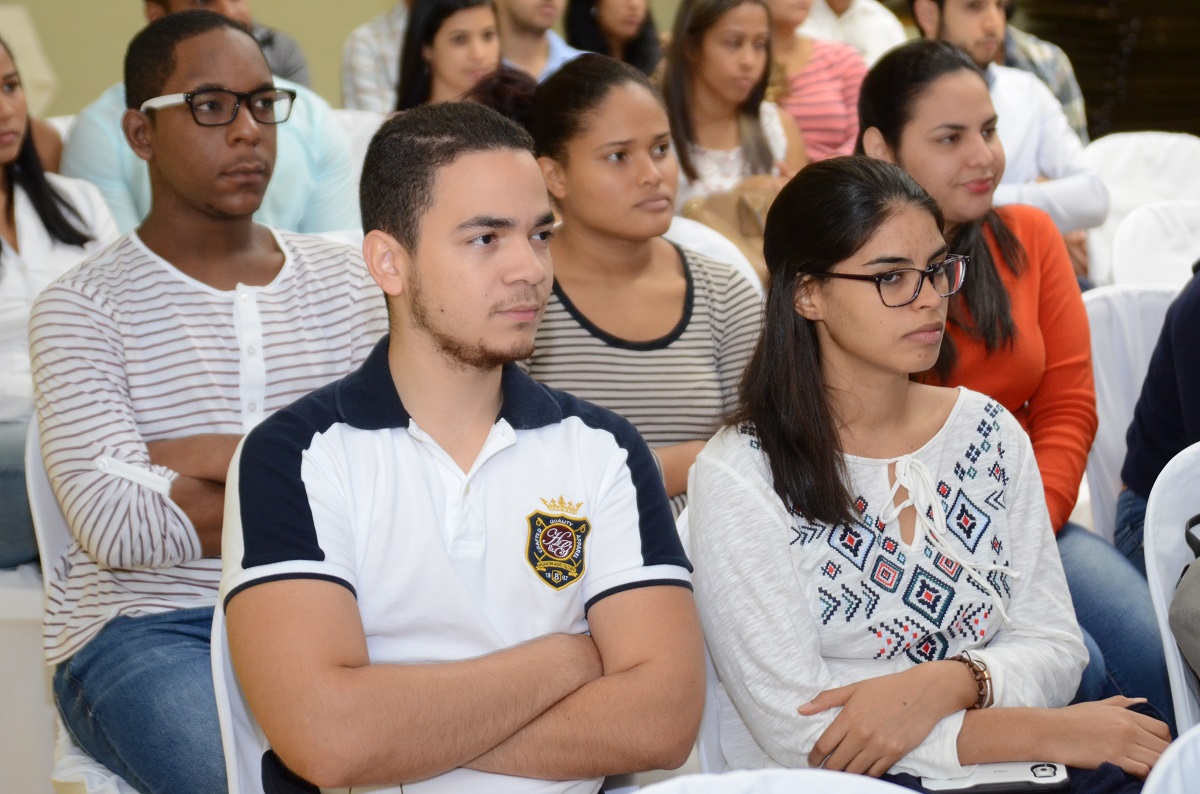 Estudiantes del INTEC reciben entrenamiento con médicos de Yale – LA ...