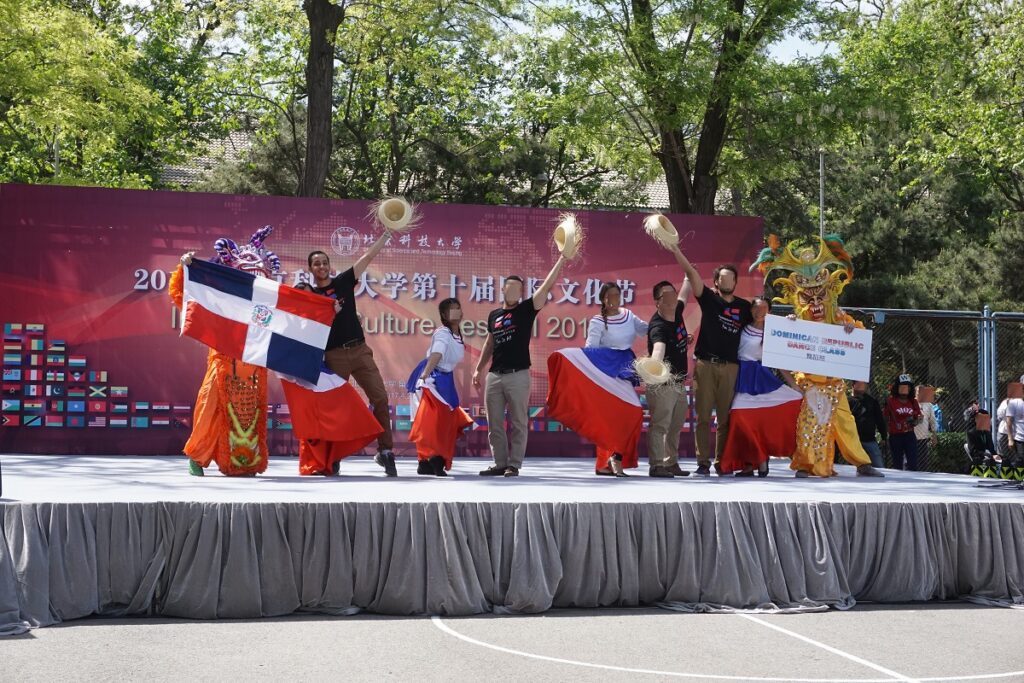 Egresado del INTEC reconocido por la Embajada de RD en Alemania – LA ...